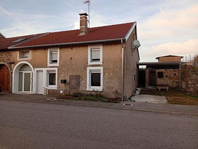 Maison à vendre - Gruey-lès-Surance - 5 pièces - 4 chambres