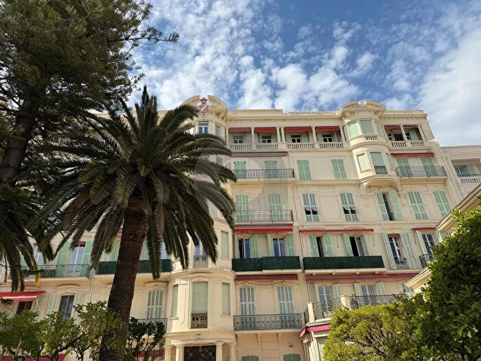 Appartement 2 pièces à vendre - Menton, Hôtel de Ville, Vieille Ville, Musée, Madone, Carnolès