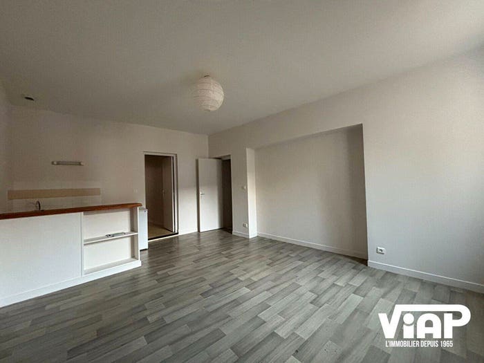 Centre-Hôtel de Ville, Limoges - Appartement 2 pièces à louer