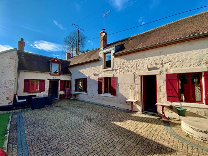 Maison à vendre - Saint-Pryvé-Saint-Mesmin - 5 pièces - 4 chambres