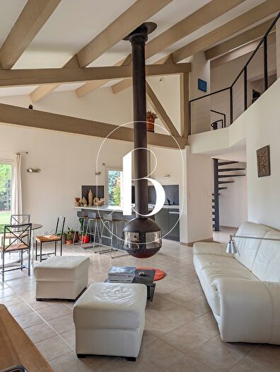 Uzès : Maison 10 pièces à vendre