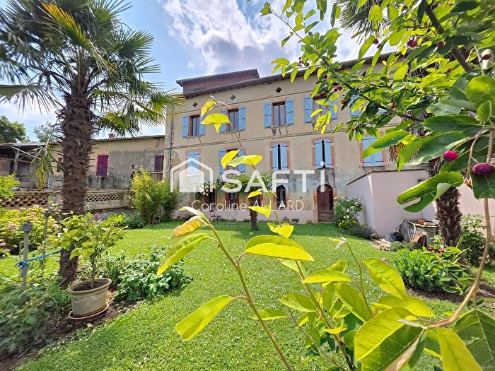 Maison à vendre - Montpézat - 8 pièces - 5 chambres