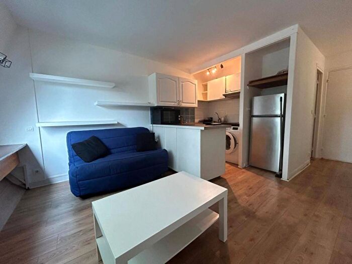 Appartement à louer - Jaures, Joinville-le-Pont - 1 pièce