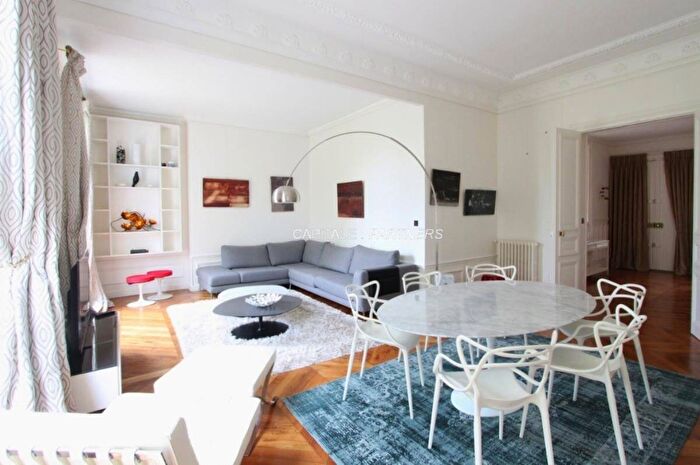 Appartement 4 pièces à louer à Saint Philippe du Roule, Paris 8ème arrondissement