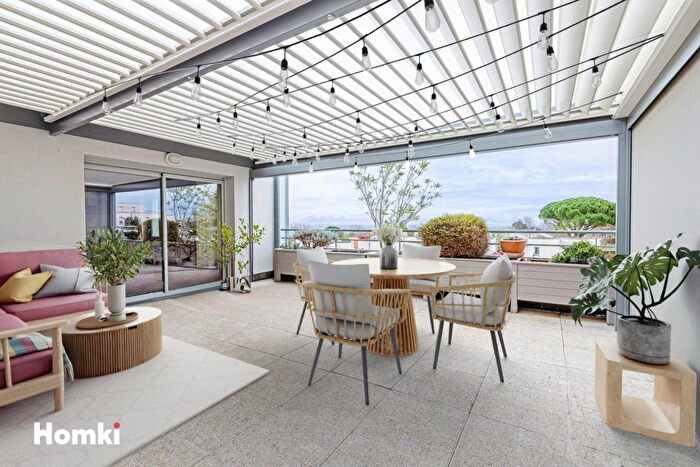 Maisons à vendre et appartements à louer - 1