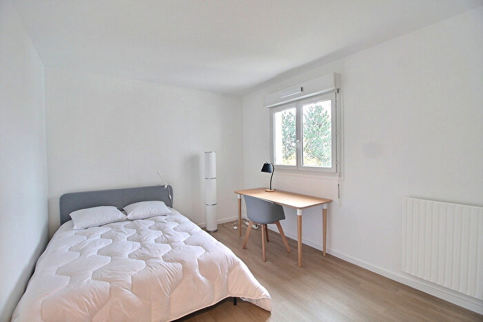 Appartement à louer - Montigny-le-Bretonneux, Le Pas du Lac - 1 pièce - 1 chambre