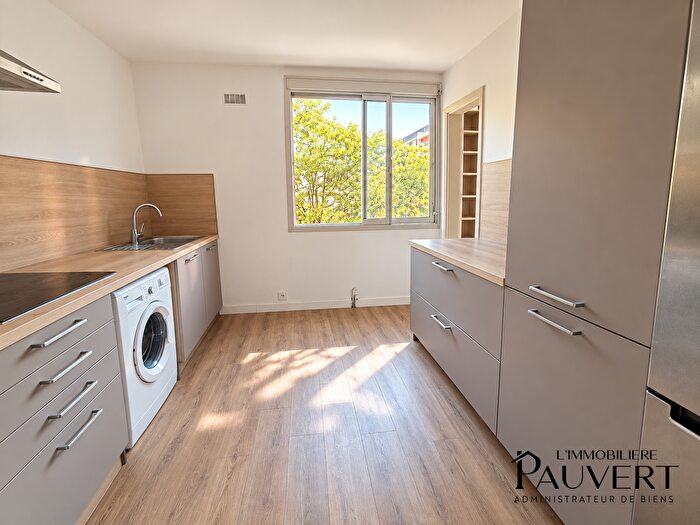 Pamiers, Centre-ville, Mercadal, Villeneuve : Appartement 5 pièces à louer