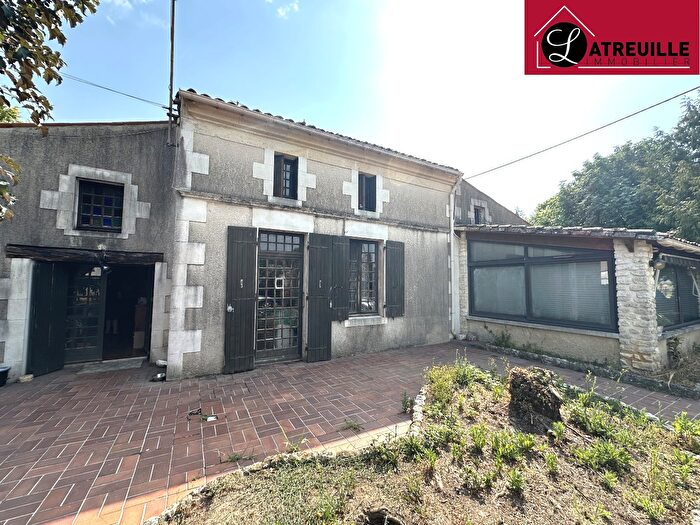 Champagnolles : Maison 4 pièces à vendre