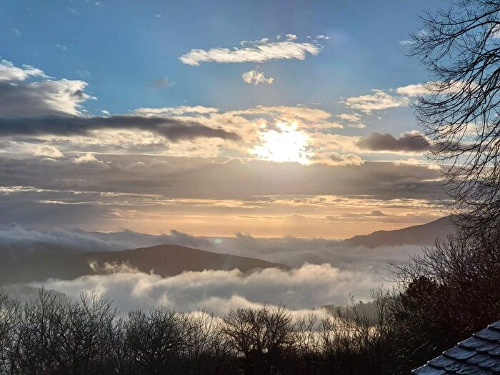 Maison à vendre - Le Collet-de-Dèze - 6 pièces - 5 chambres