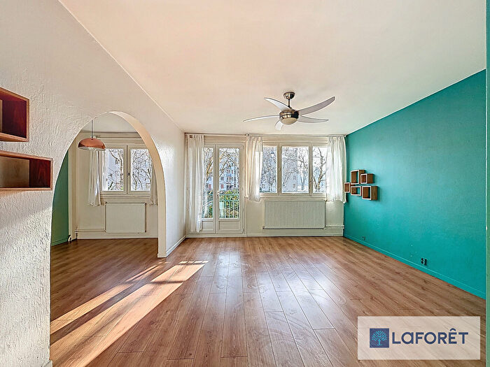 Appartement à vendre - Le Plessis-Trévise, Val Roger - 4 pièces - 2 chambres