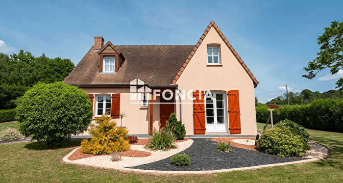 Maison à vendre - Saint-Hilaire-le-Lierru - 5 pièces - 3 chambres