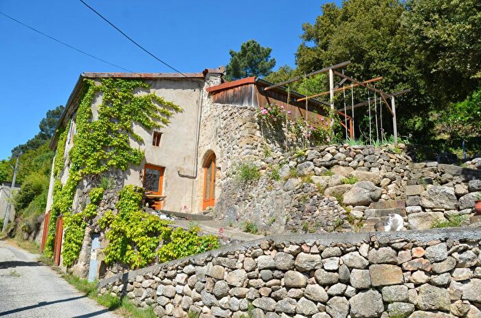 Maison à vendre - Dunière-sur-Eyrieux - 5 pièces - 2 chambres