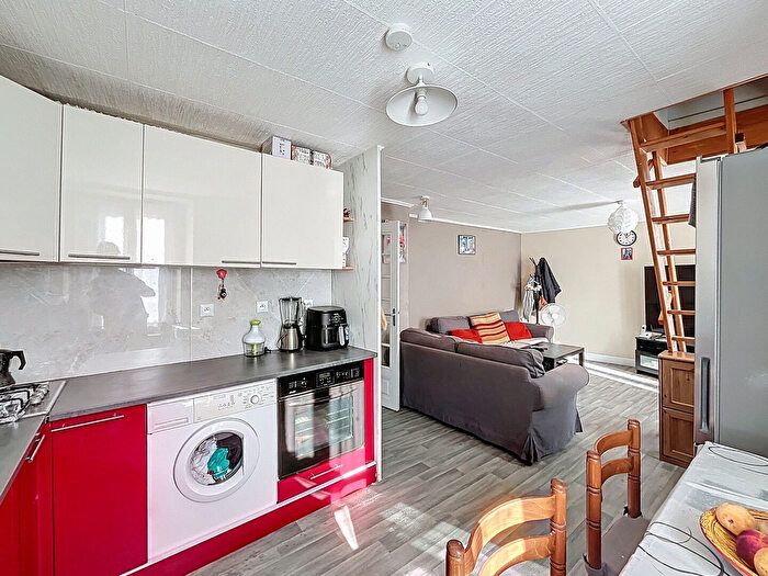 Maison à vendre - Saintry-sur-Seine - 4 pièces - 3 chambres