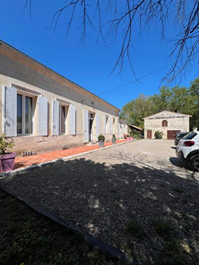 Saint-Denis-de-Pile - Maison 6 pièces à vendre