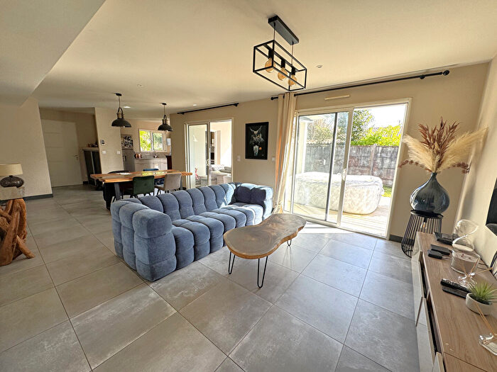 Maison à vendre - Gujan-Mestras, Centre-ville - 4 pièces - 3 chambres