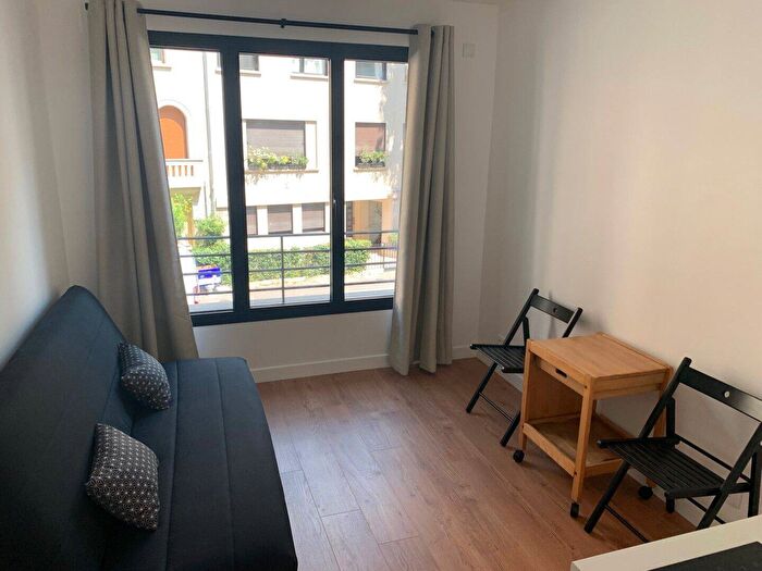 Appartement à louer - Auteuil Nord, Paris ème arrondissement - 1 pièce