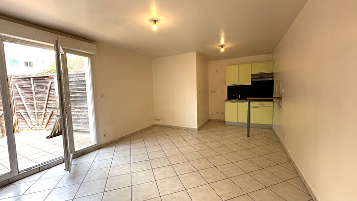 Saint-Chéron : Appartement 2 pièces à louer