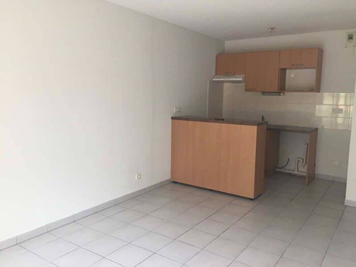 Appartement 2 pièces à louer - Saint-Yzan-de-Soudiac