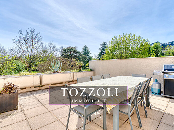 Appartement à vendre - Villefontaine, Les Roches - 8 pièces - 5 chambres