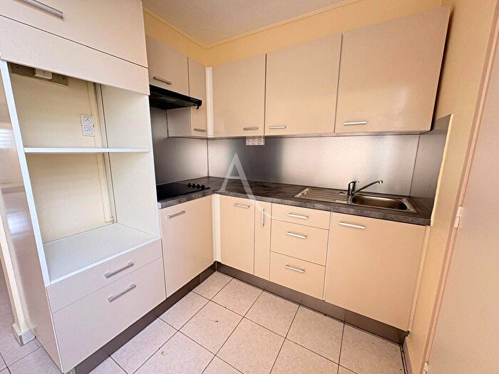Appartement 4 pièces à Ducos, à louer