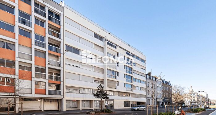 Appartement à vendre - Lille, Centre-ville, Euralille - 4 pièces - 3 chambres