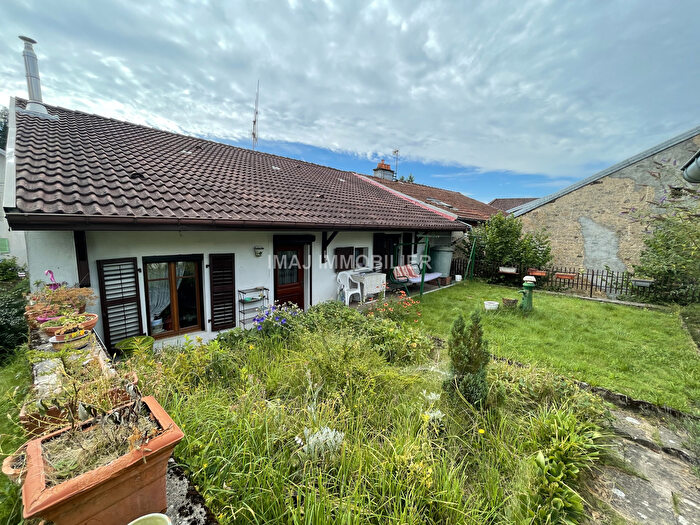 Maison à vendre - Bains-les-Bains - 5 pièces - 3 chambres