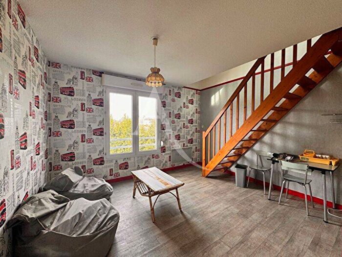 Robretières, La Roche-sur-Yon : Appartement 2 pièces à louer