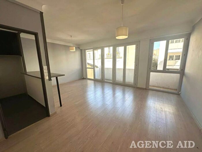 Appartement à louer - La Blancarde, Marseille ème arrondissement - 1 pièce