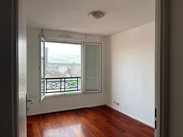 Appartement 3 pièces à Saint-Denis, Pleyel, à vendre