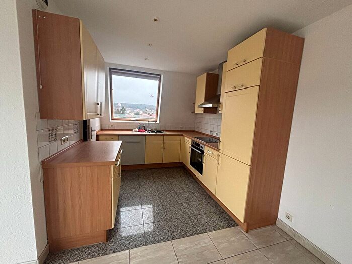 Appartement à louer - Sch neck - 4 pièces - 2 chambres