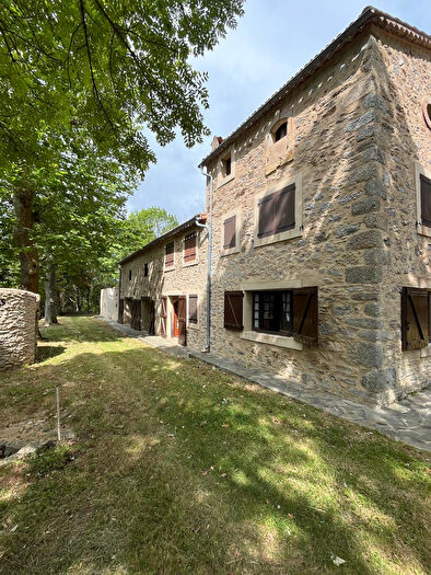 Villardebelle : Maison 11 pièces à vendre