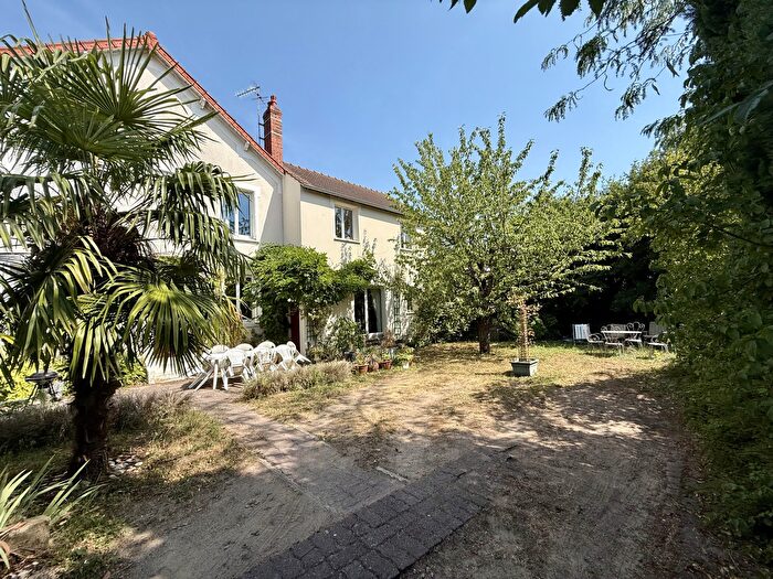 Orléans, Saint-Marc, Faubourg Bourgogne - Maison 5 pièces à vendre