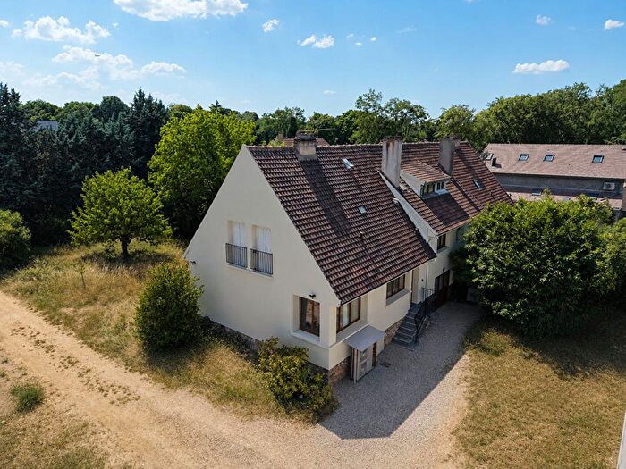 Maison 14 pièces à Viry-Châtillon, Centre-ville, à vendre