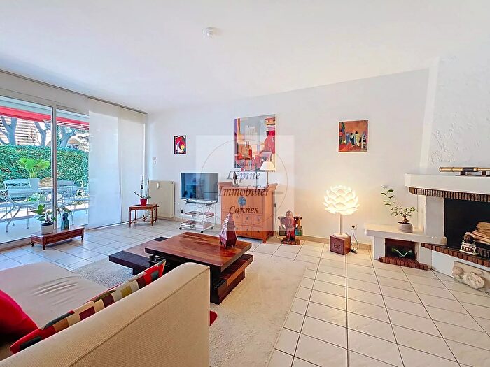 Appartement à vendre - Le Cannet, Rocheville, Colombier, Campelières - 5 pièces - 4 chambres