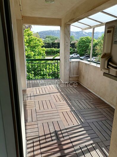 Appartement à vendre - Aubagne, Arnaud Solans, Garlaban Royante, Saint-Mitre - 4 pièces - 3 chambres