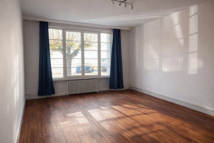 Maison à louer - Jarnac - 3 pièces - 2 chambres