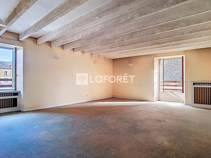 Bourg-des-Comptes - Appartement 3 pièces à vendre