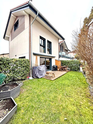 Maison à vendre - Ségny - 5 pièces - 4 chambres