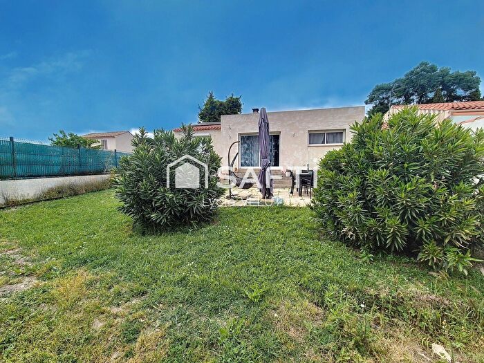 Maison à vendre - Eyguières - 4 pièces - 3 chambres