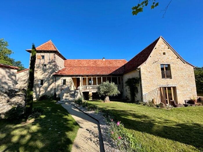 Maison à vendre - Figeac - 8 pièces - 5 chambres
