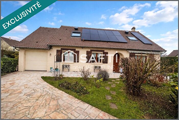 Maison à vendre - Émiéville - 6 pièces - 4 chambres