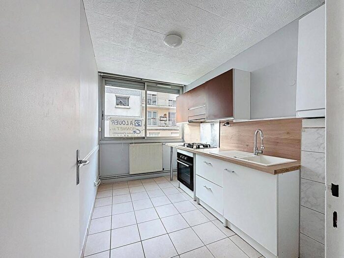 Appartement à louer - Saint Alyre, Clermont-Ferrand - 2 pièces - 1 chambre