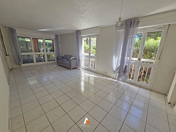 Appartement à louer - Marseille e , Saint-Loup - 3 pièces - 2 chambres