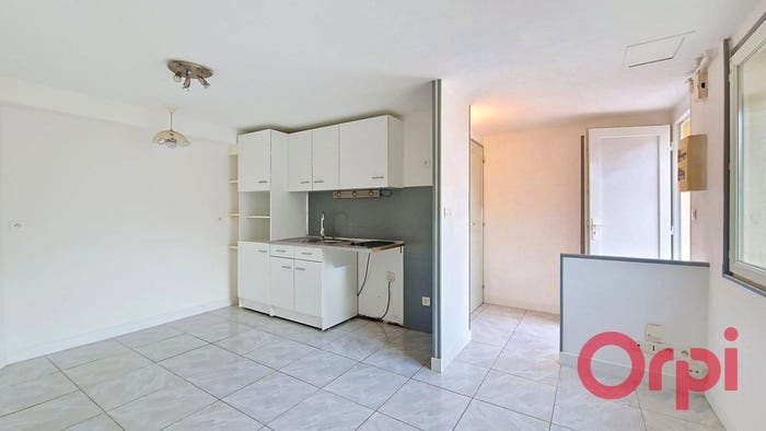 Haut Vernet-Moyen Vernet, Perpignan : Appartement 1 pièce à louer
