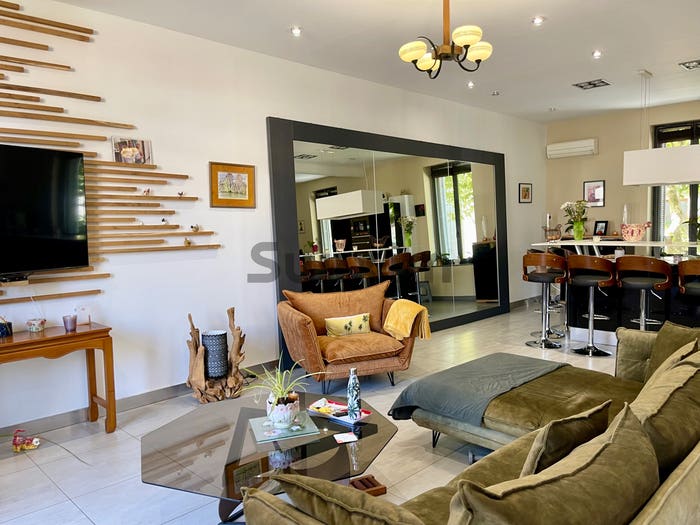 postalCode : Appartement 6 pièces à vendre
