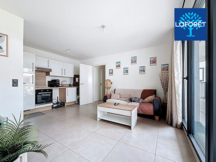 Appartement 3 pièces à Noisy-le-Grand, Centre-ville, à vendre