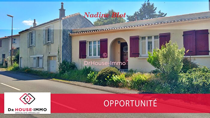 Maison à vendre - Saint-Fiacre-sur-Maine - 7 pièces - 4 chambres