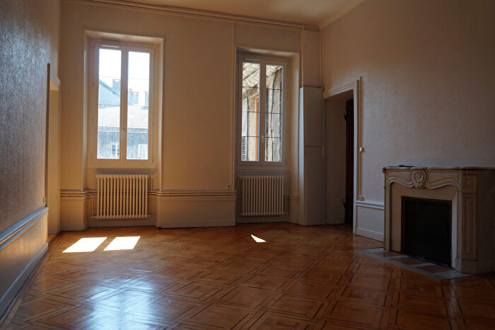 Chambéry, Centre-ville : Appartement 3 pièces à louer