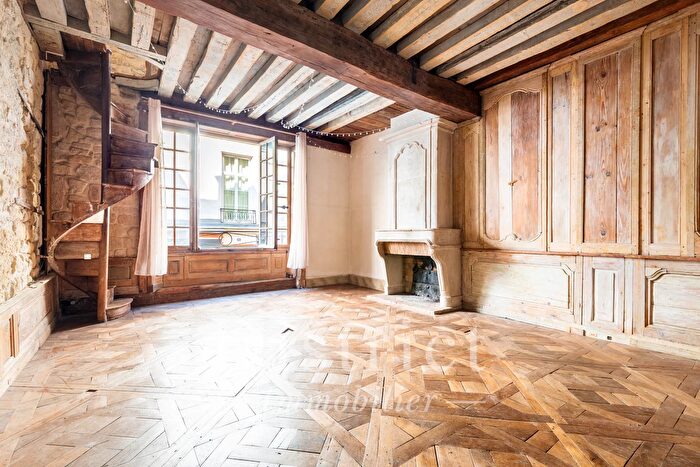 Paris 4ème, Les Iles : Appartement 2 pièces à vendre