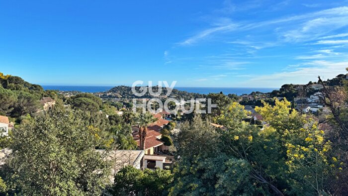 Maison à vendre - Cavalaire-sur-Mer, Castillane, Vivards, Roseraie, Rigaud, Cros de Mouton - 7 pièces - 5 chambres